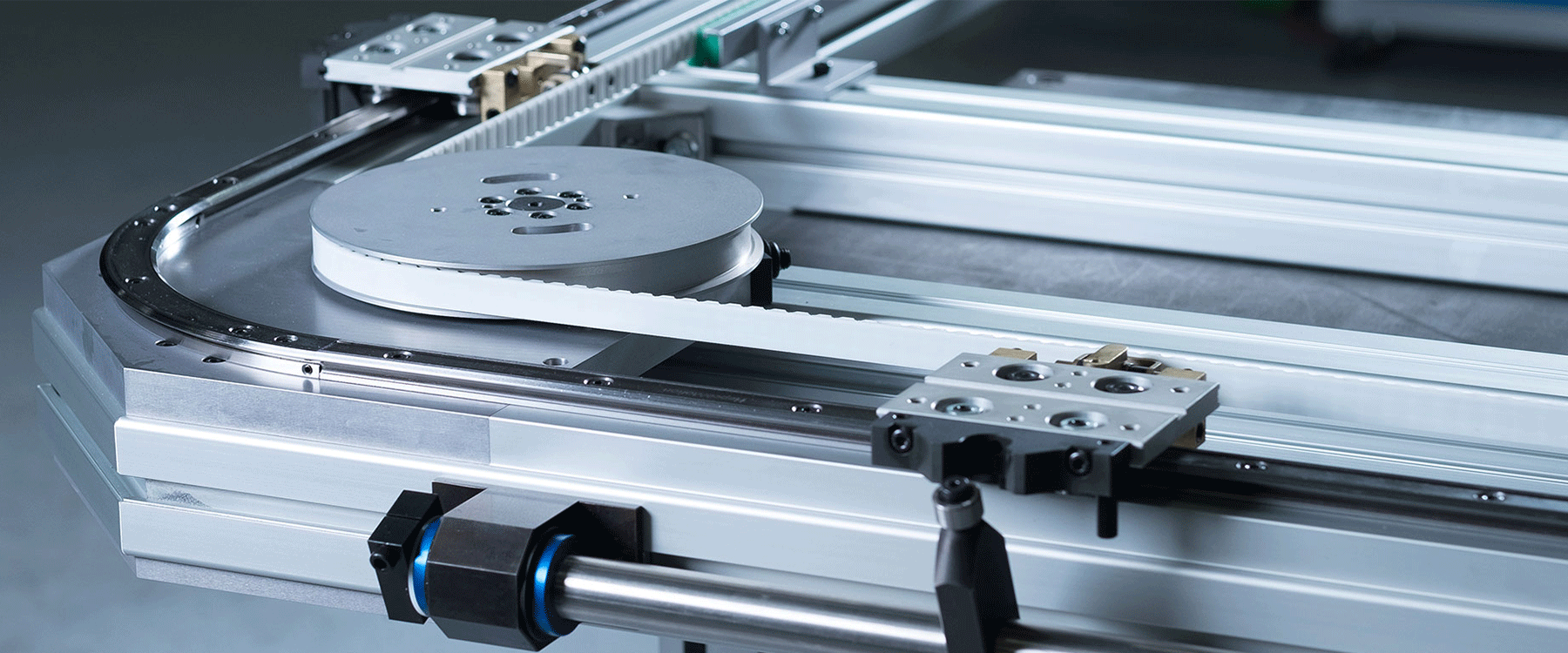 DTS BELT DRIVEN TRACK SYSTEM | ミワ株式会社